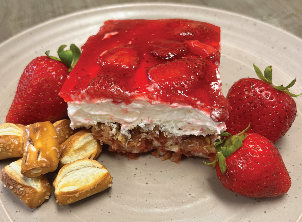 Strawberry Pretzel Salad – Good Batch Mama